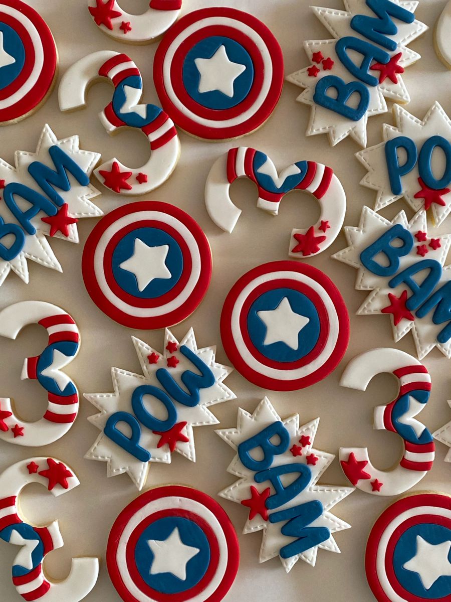 Captain America Biscuits (Box of 12)