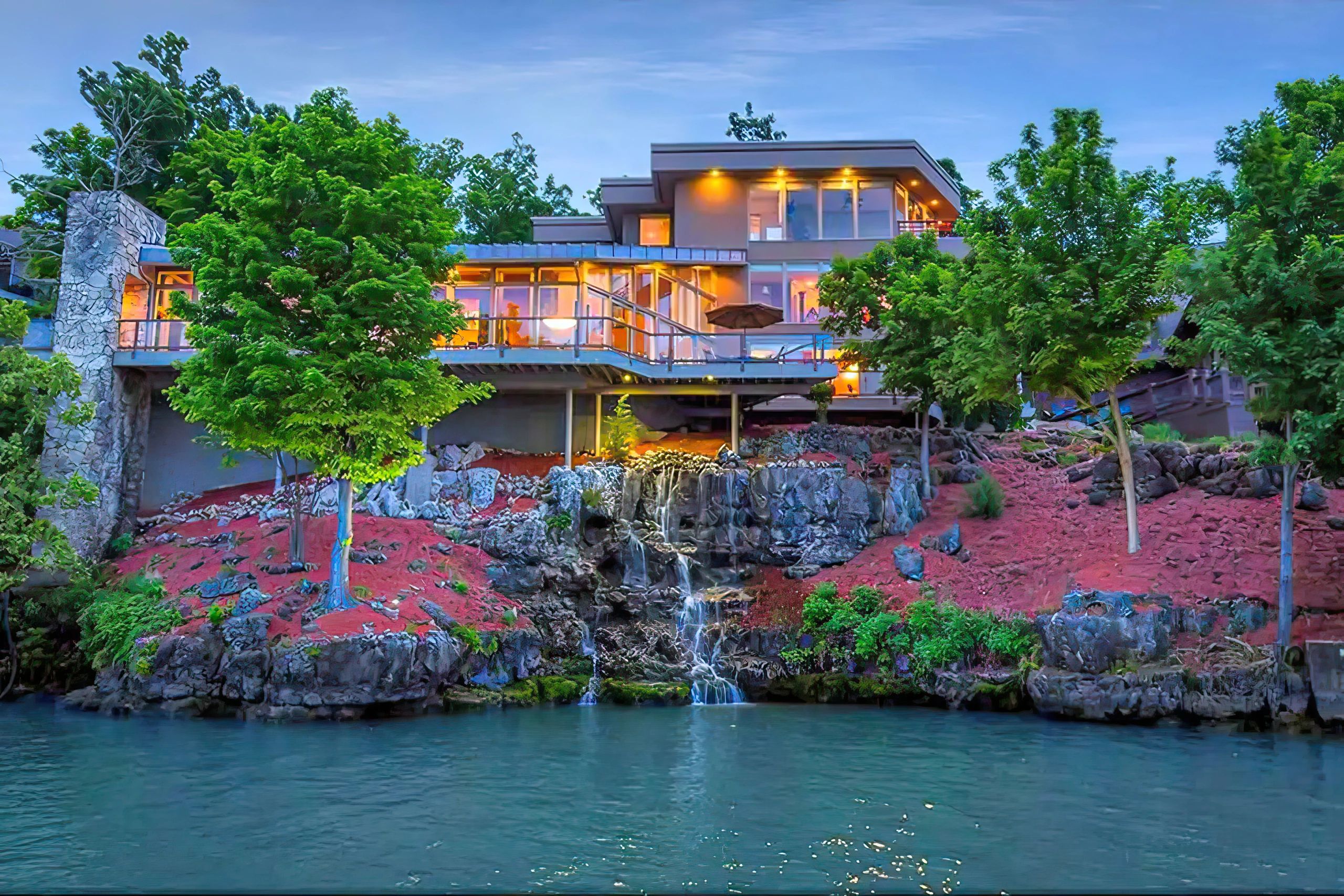 Lake Mansion Rentals