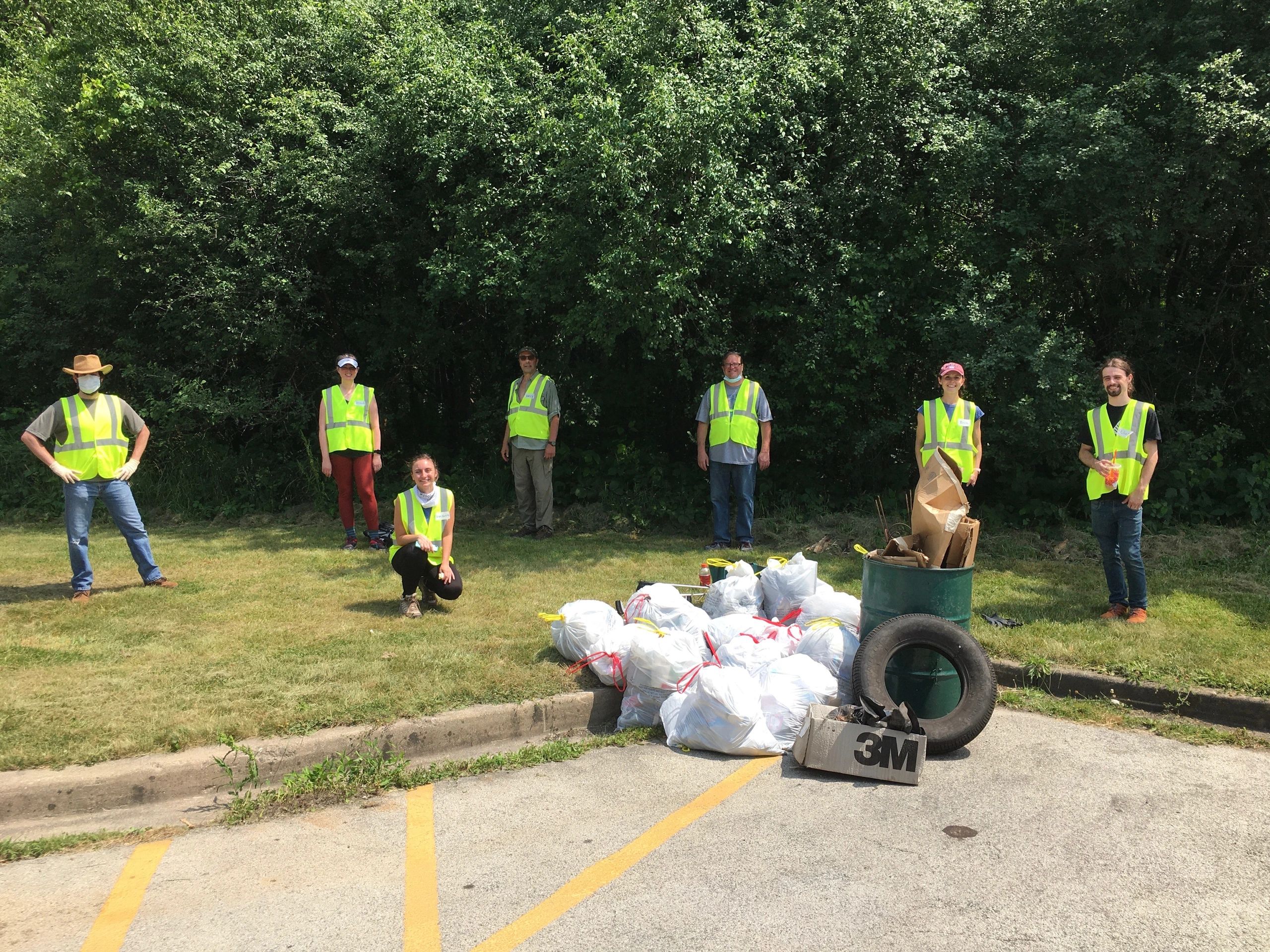 Clean Up - Give Back .Org - Non - Profit, Volunteer