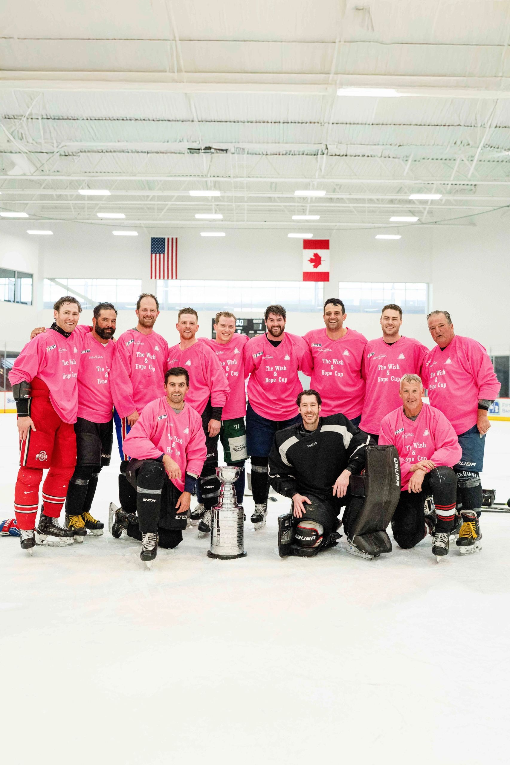 Home [chicagopehockeycharities.org]