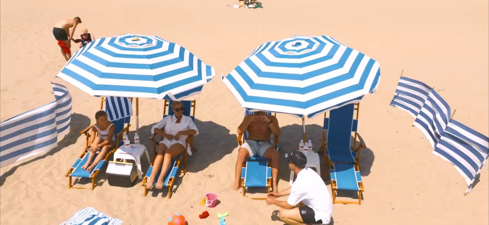 On the Beach - Perry's Cafe and Beach Rentals