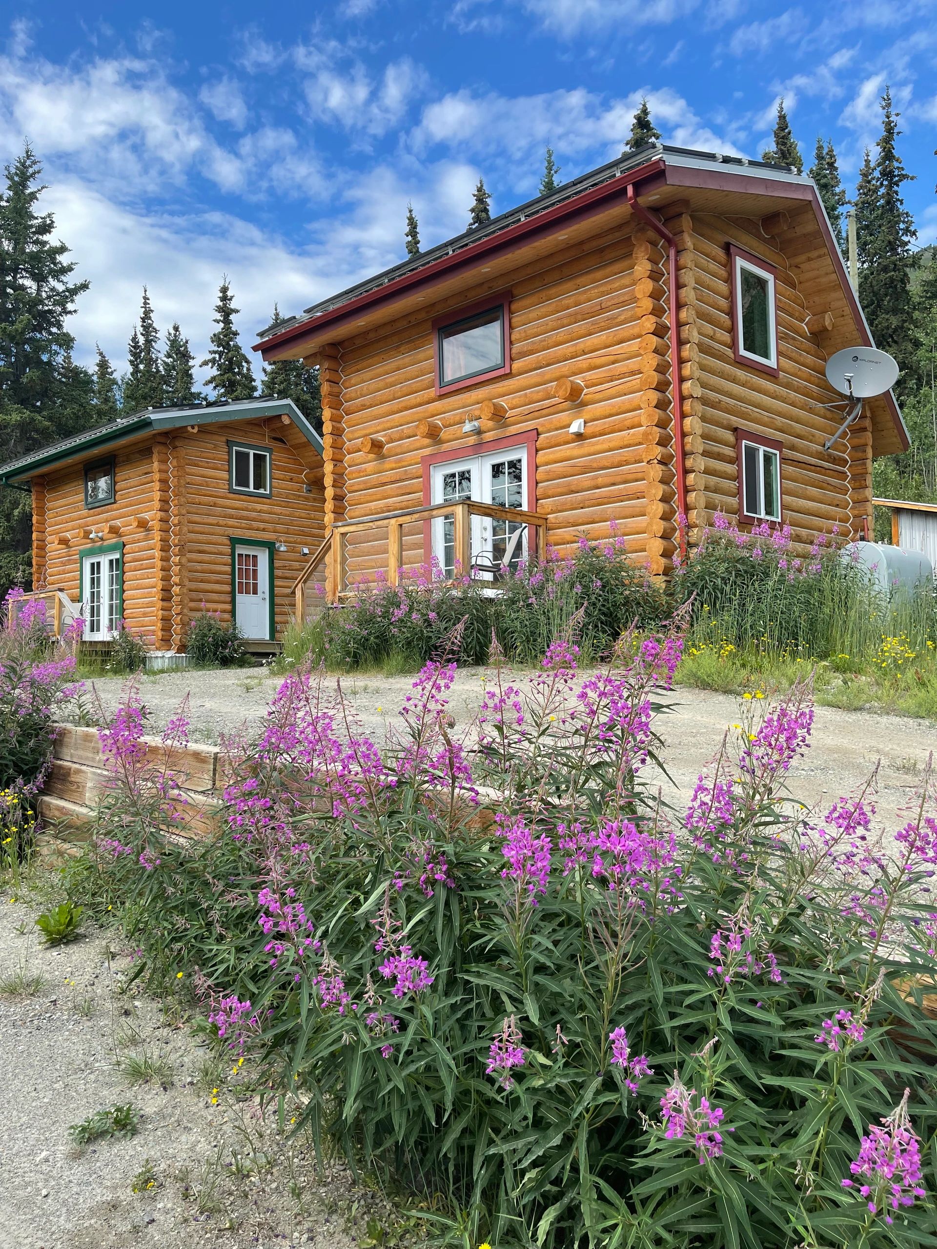 Vacation Rental - Log Cabin Vacation Rental Properties in the Yukon