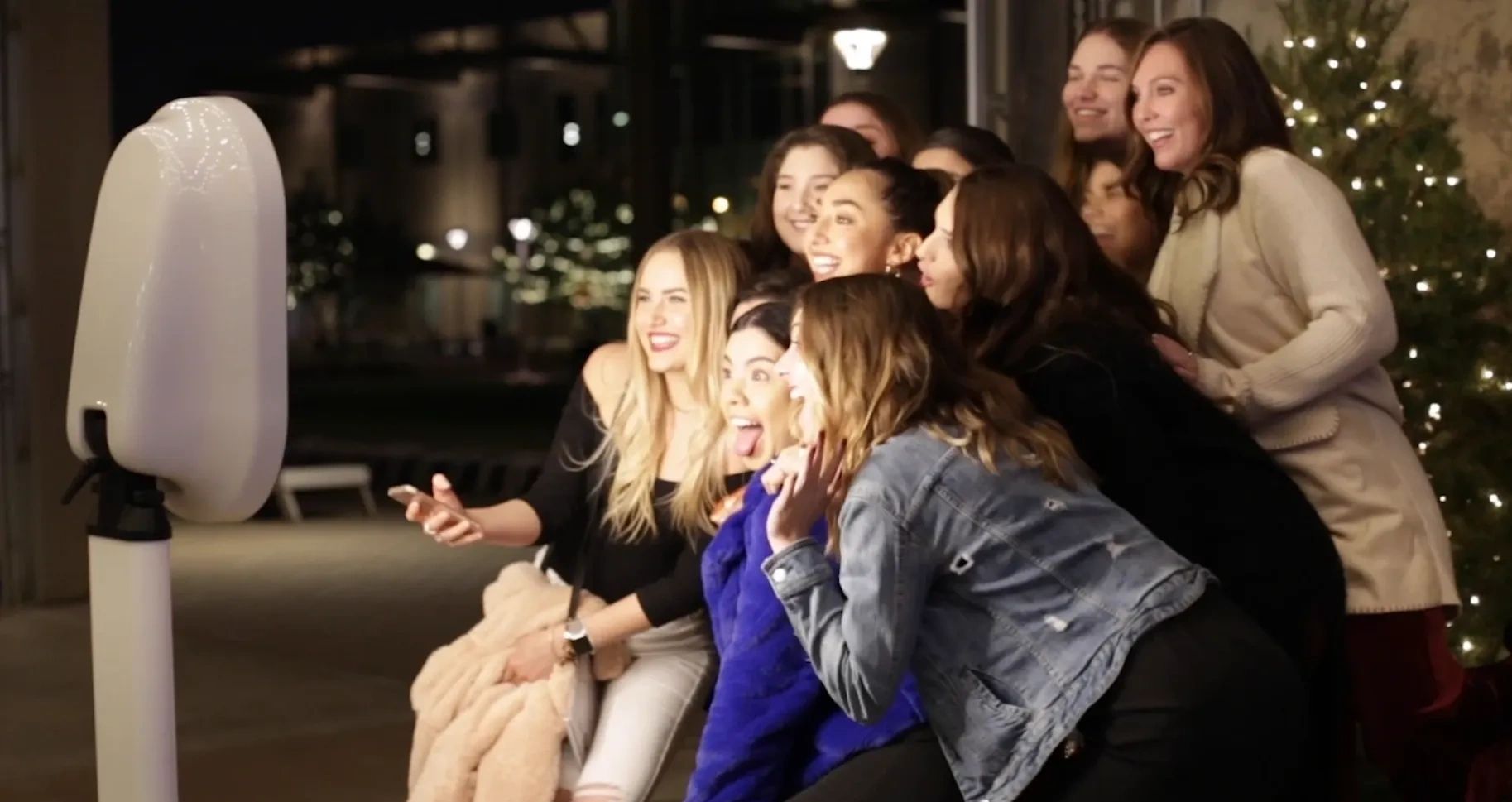 Roll 'N' Reel Photo Booth - Home