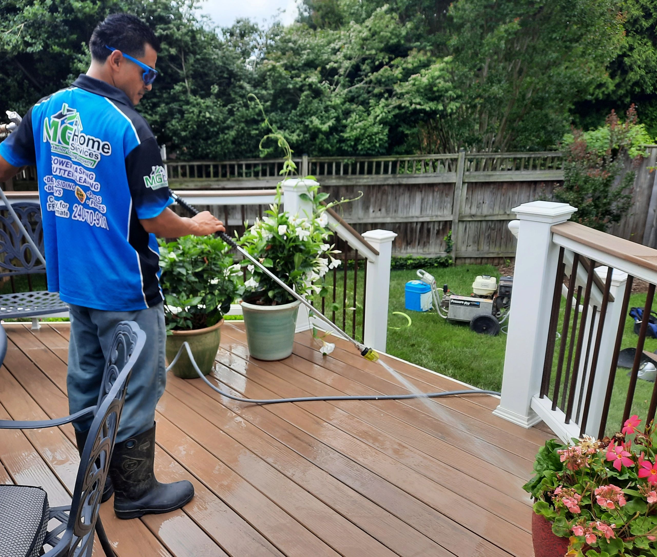 MG HomeService, LLC - Powerwash Service, Deck Washing