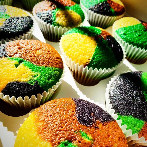 Custom Made Cakes, Cupcakes, and Afternoon Teas - Bear and Cub Cakes