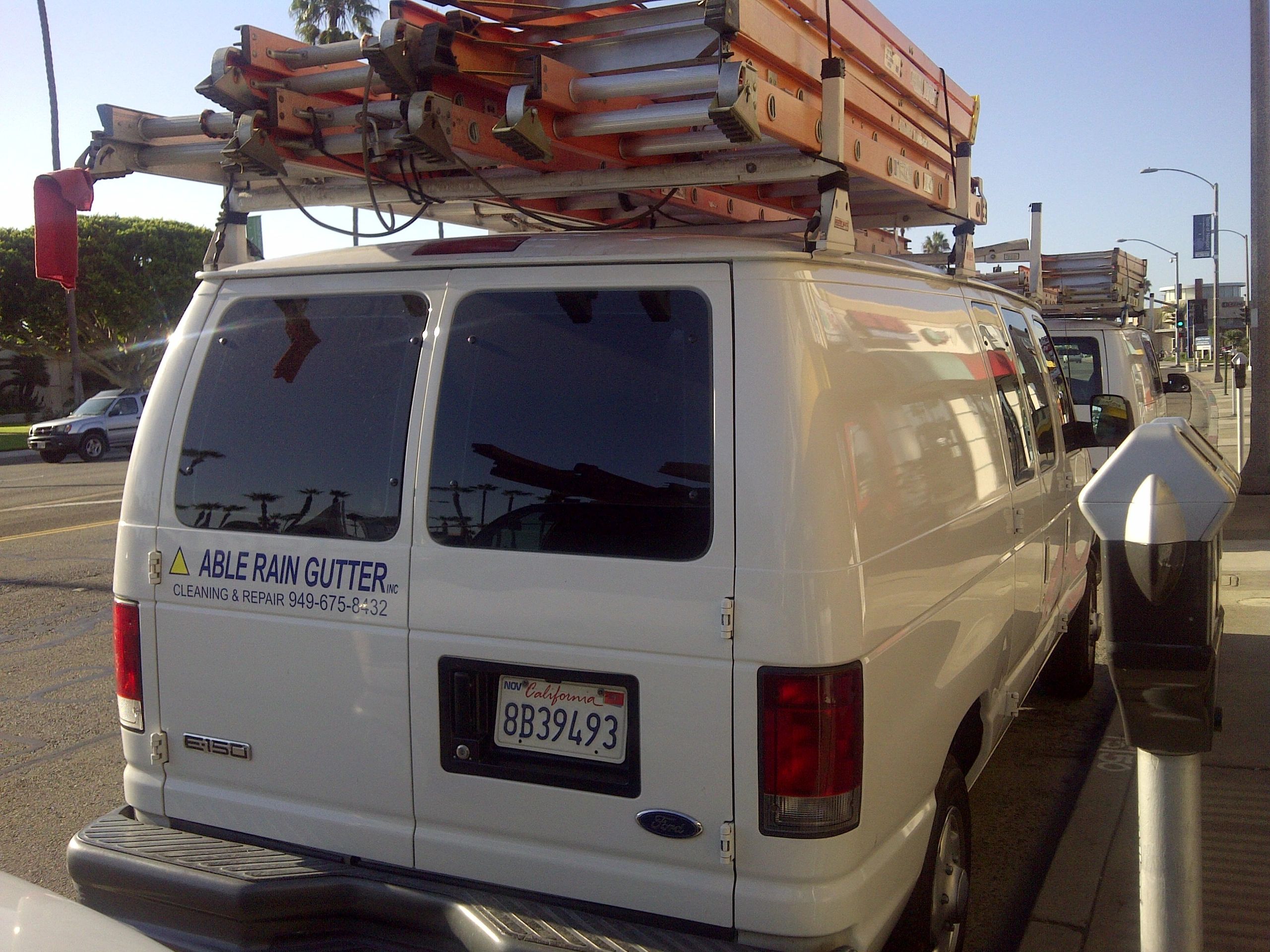ABLE RAIN GUTTER