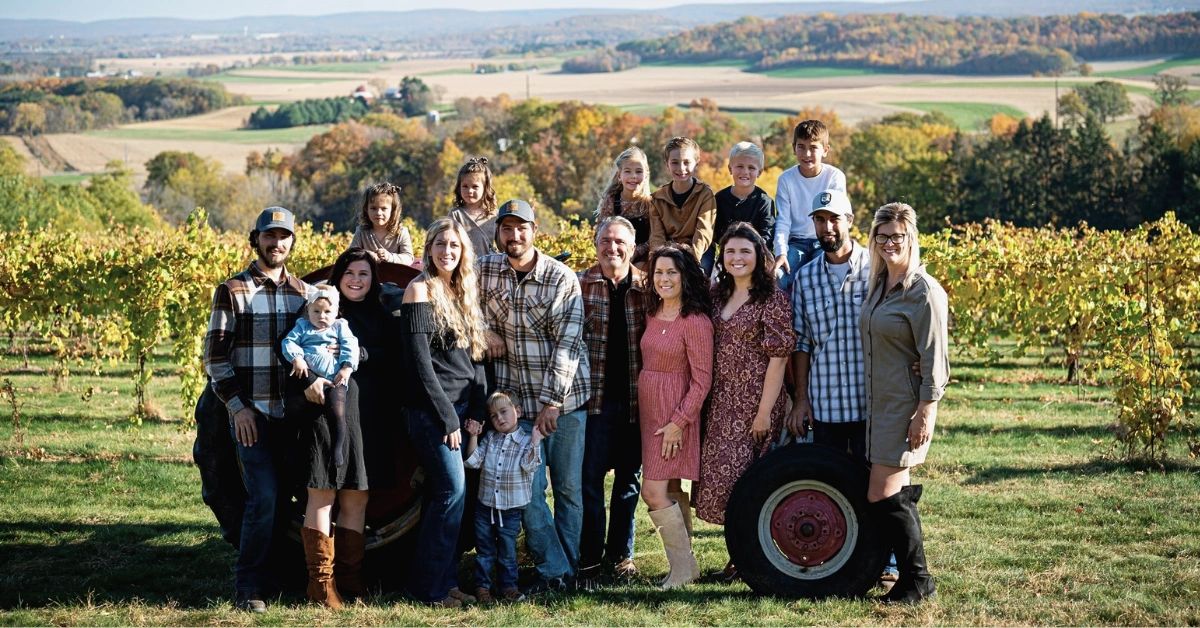 HOME [baraboobluffwinery.com]