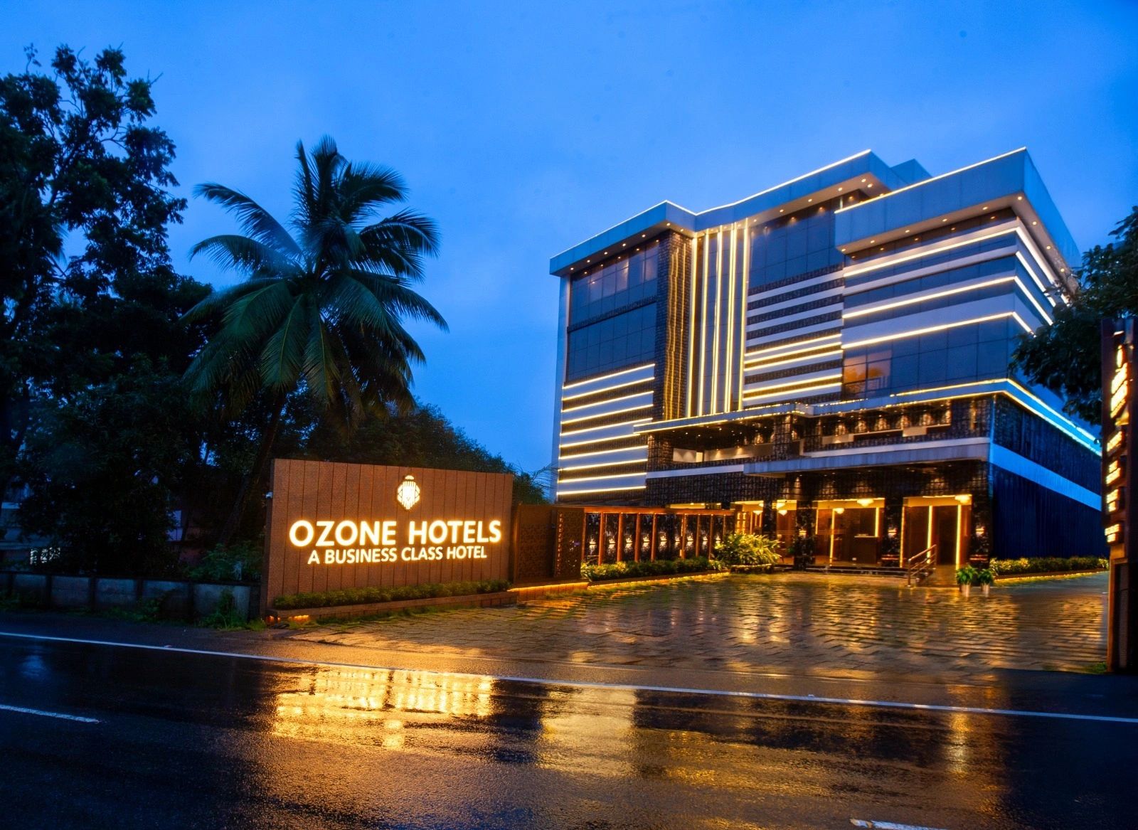 OZONE HOTEL