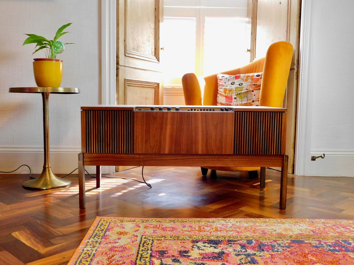 HMV 2419 or 2411/2 STEREOMASTER RADIOGRAM - RESERVE NOW FOR JUST £100