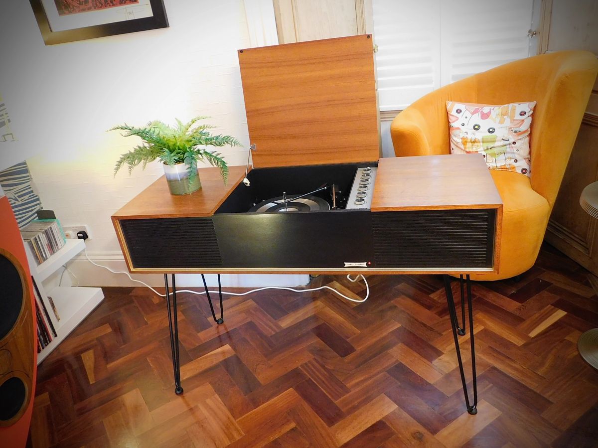 ITT KB STEREO FOURTEEN VINTAGE CONSOLE RECORD PLAYER