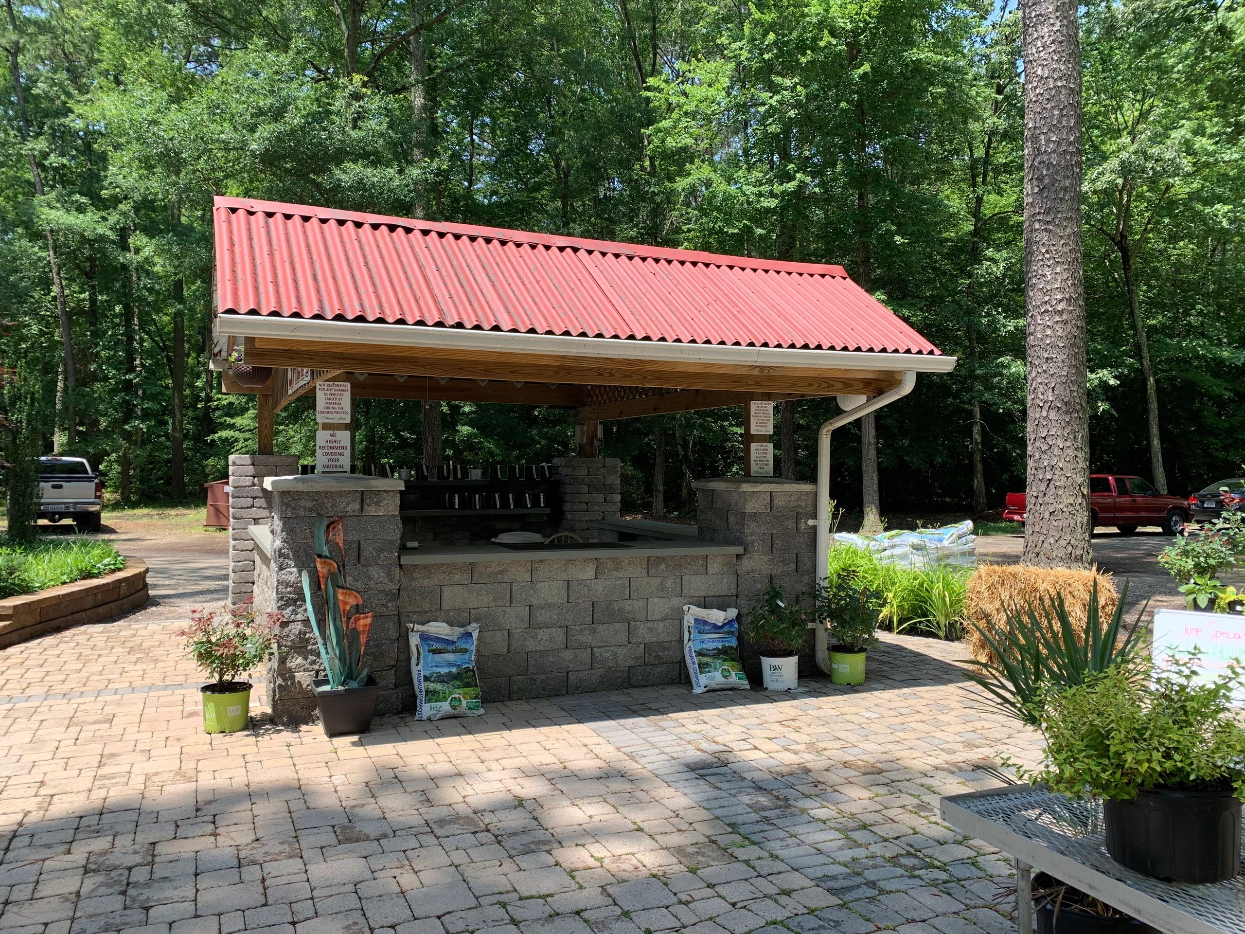 Peninsula Hardwood Mulch Inc. - Mulch, Topsoil