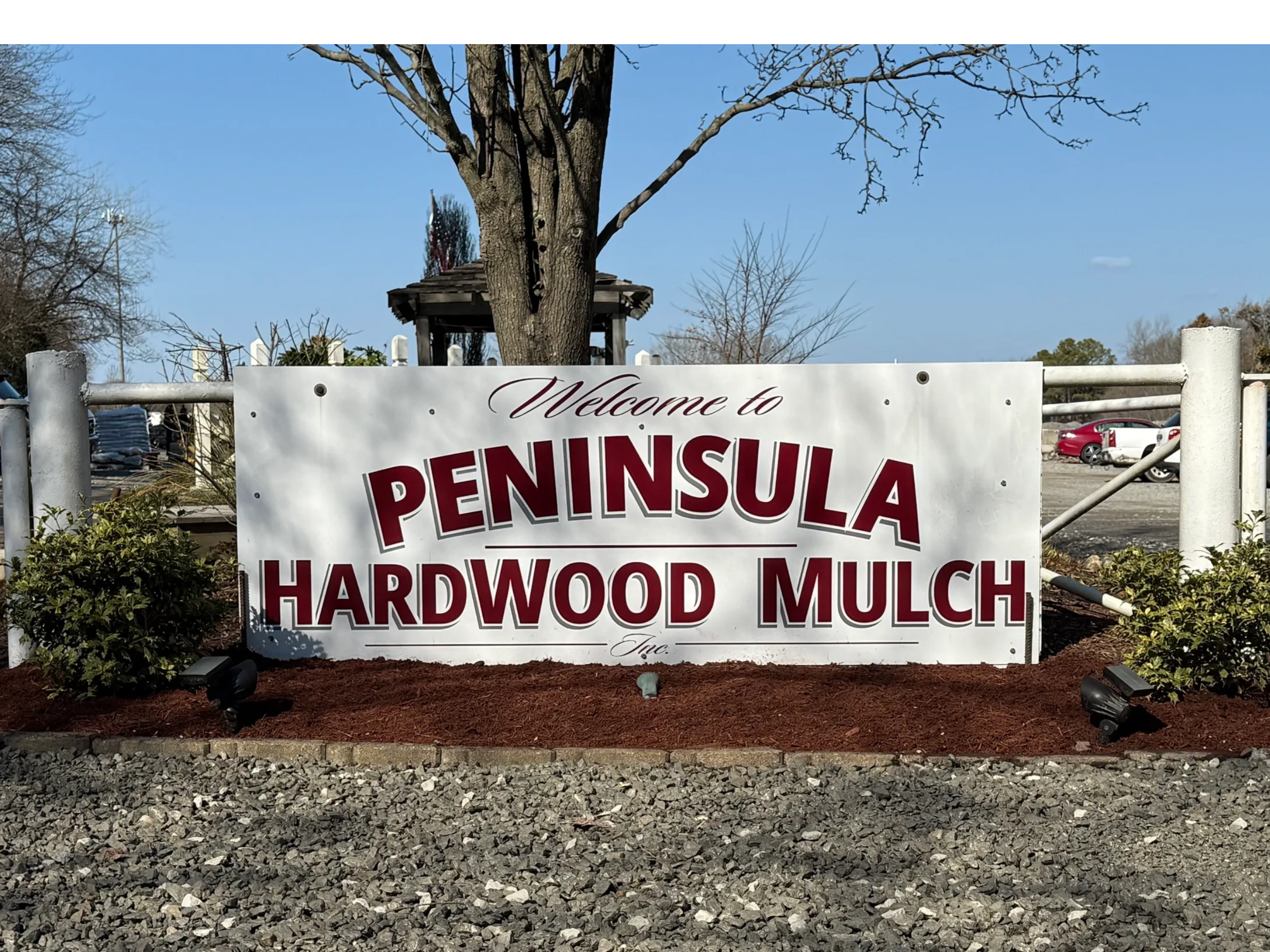 Peninsula Hardwood Mulch Inc. - Mulch, Topsoil