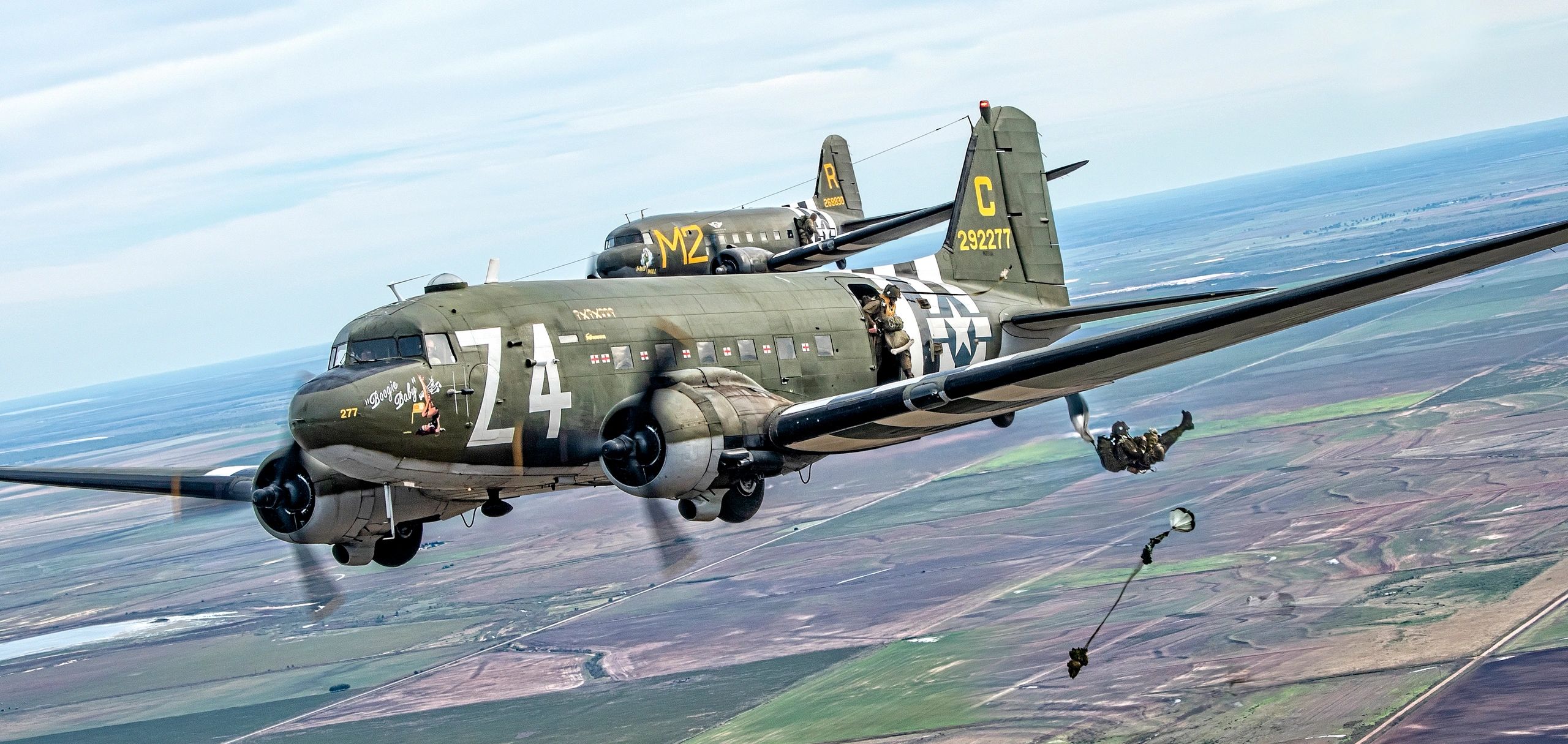 WWII Airborne Demonstration Team - WWII History, Parachuting