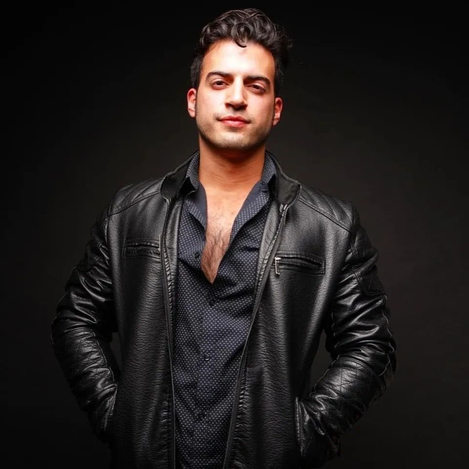 Bass Player - Denny Hechevarria