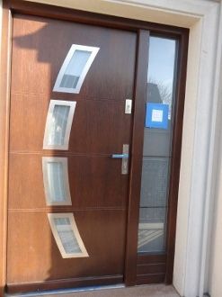 Model 040 Custom Meranti Wood Exterior Door