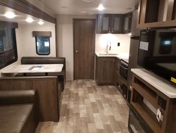 Trailer Rentals | Knouff Lake Wilderness Resort