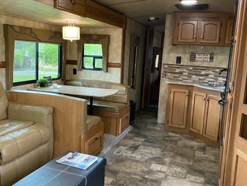 Trailer Rentals | Knouff Lake Wilderness Resort