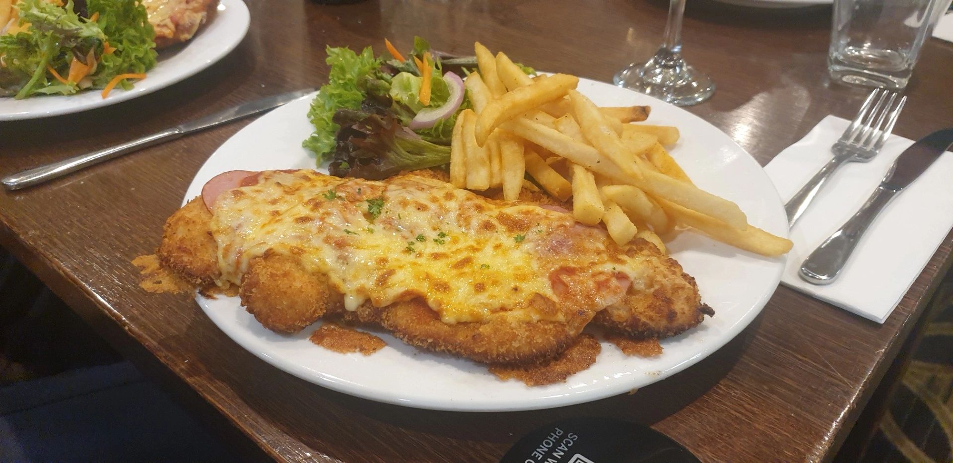 REVIEW 52, THE GRAND, FRANKSTON