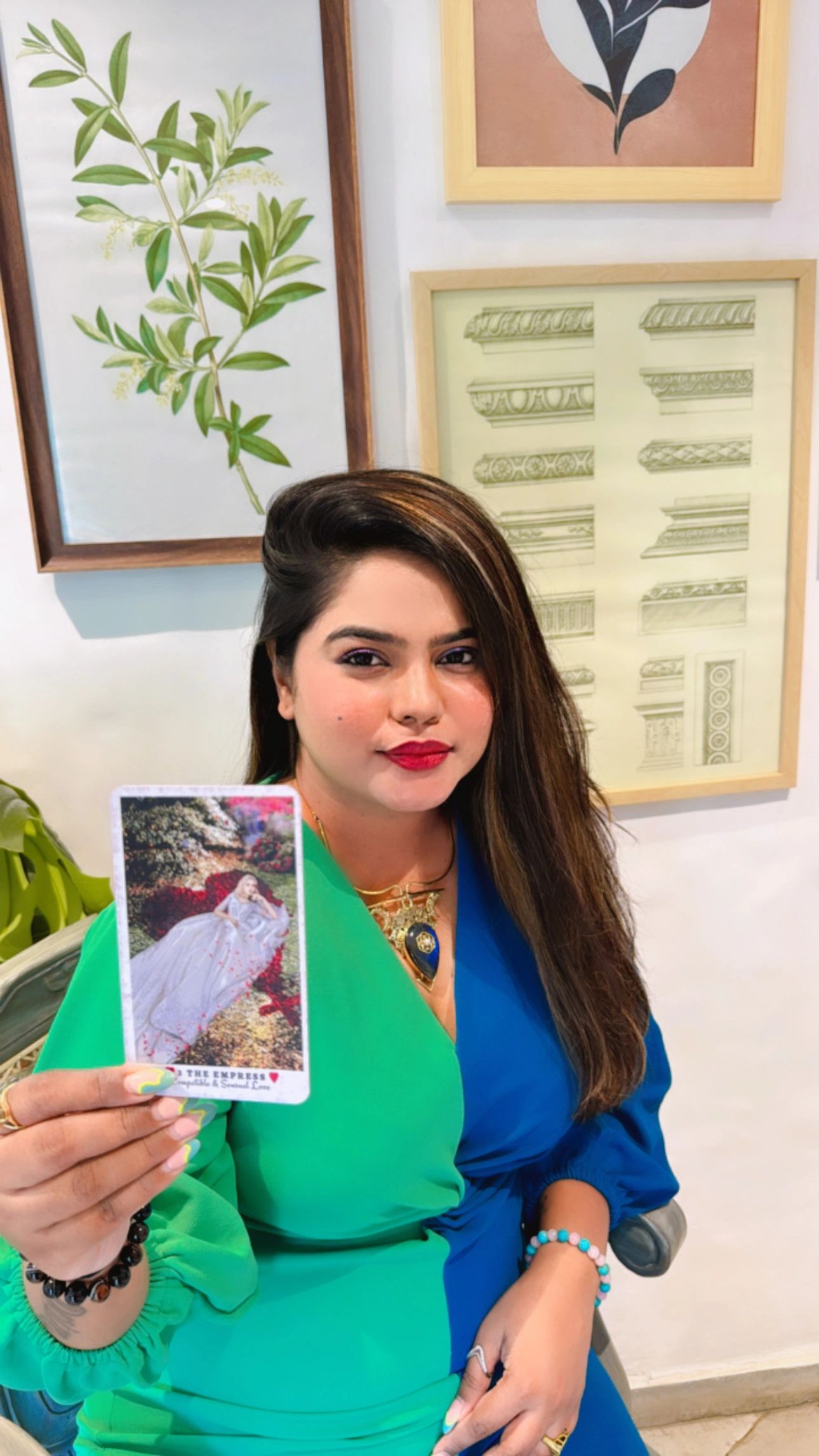 DIVINE EMPRESS VIBES