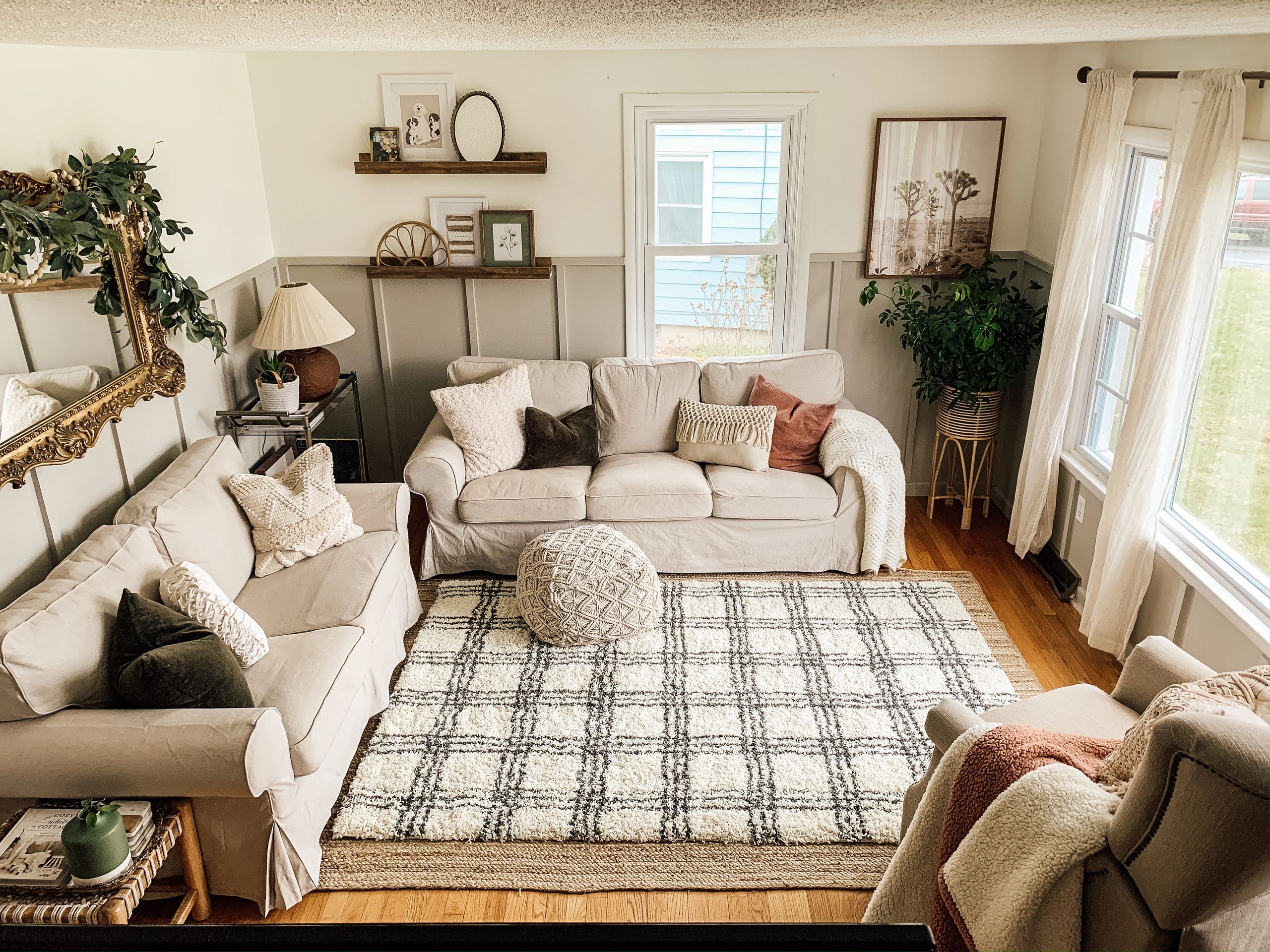 Cozy Cottage Living Rooms