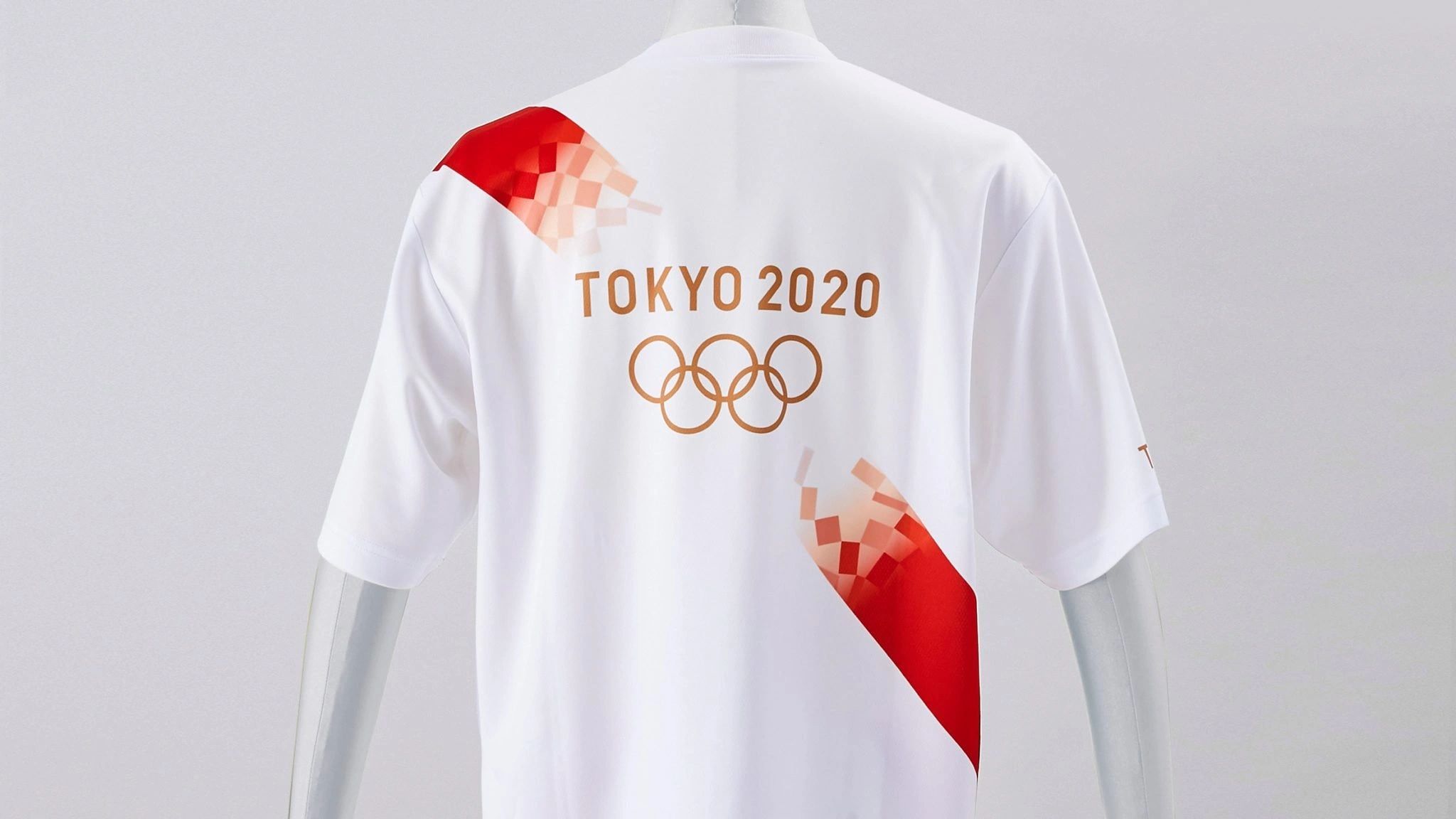Tokyo 2020 Olympic torchbearers wear uniforms made from recycled