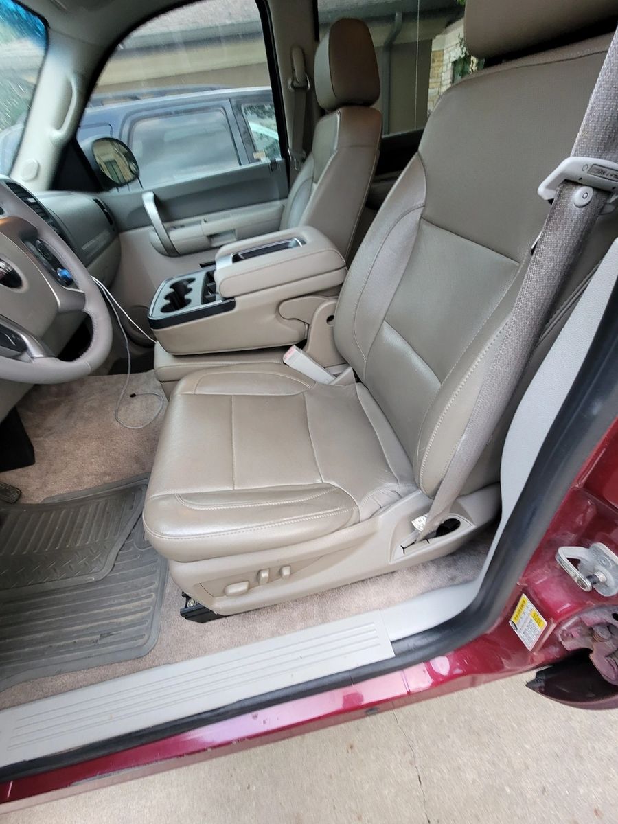 GMT K2XX Front Seat Bracket set for GMT800/900 Trucks