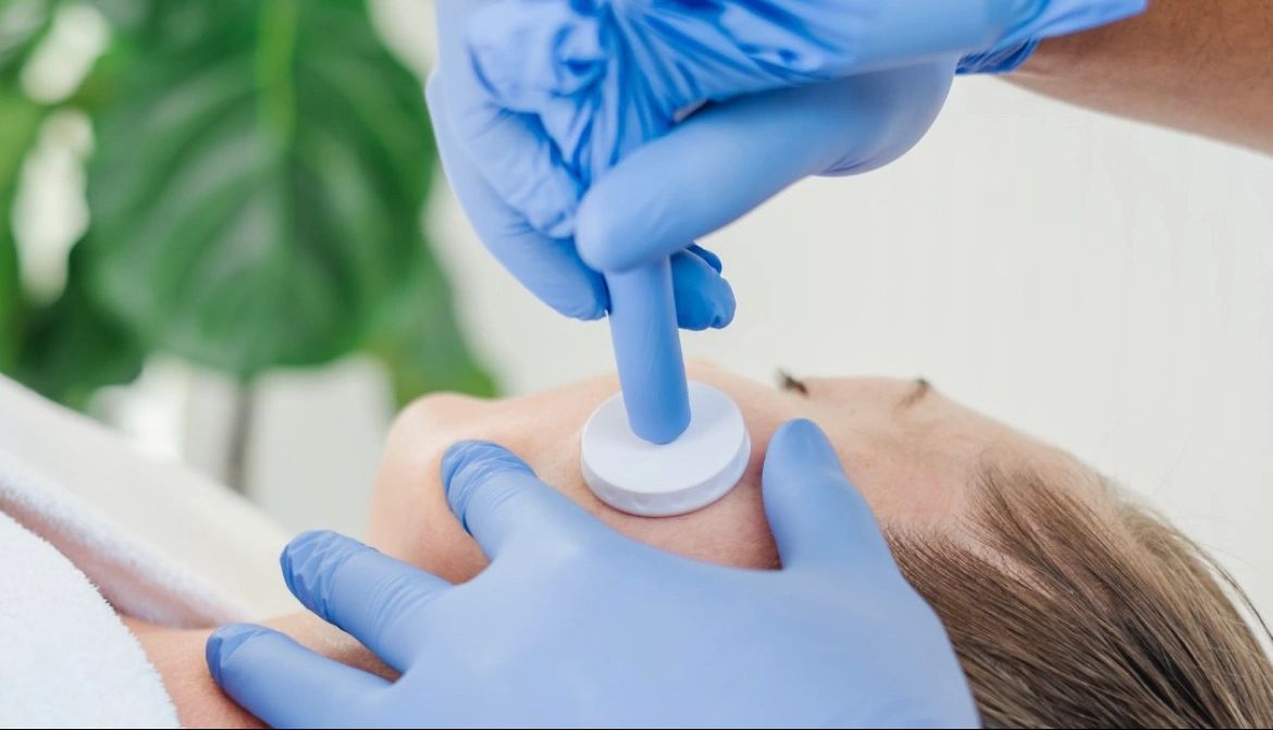 Neurotris Microcurrent Non-Surgical Facelift - The Womans Spa