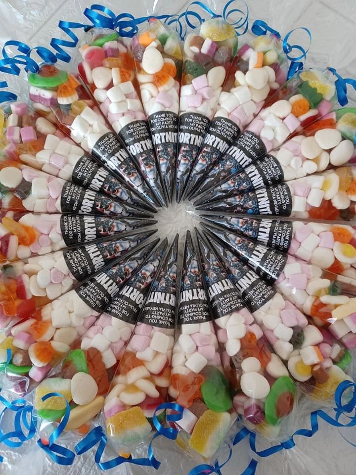 Regular pic n mix sweet cones