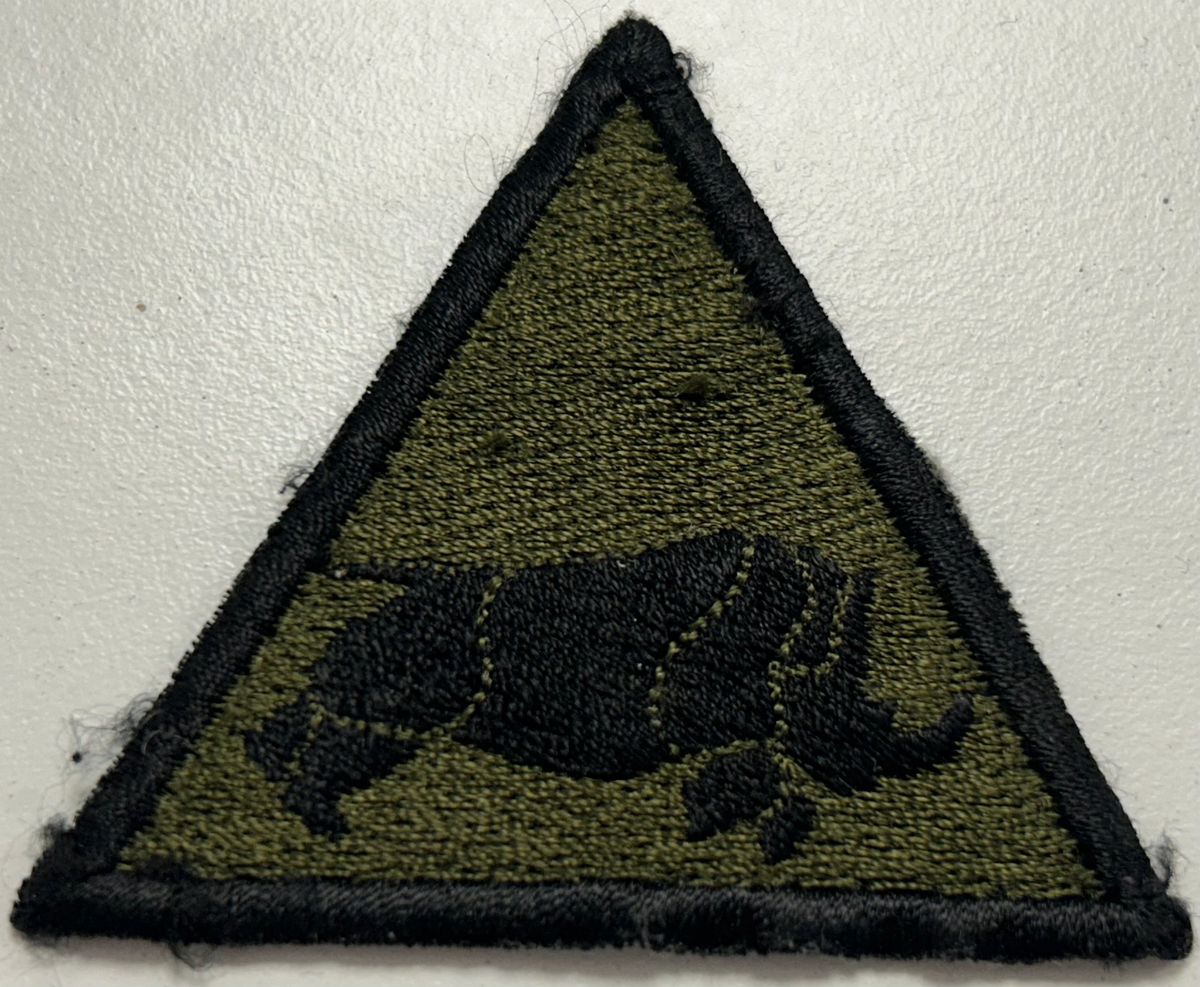 British Military Issue 1st Armoured Division Olive Green Black TRF Patch