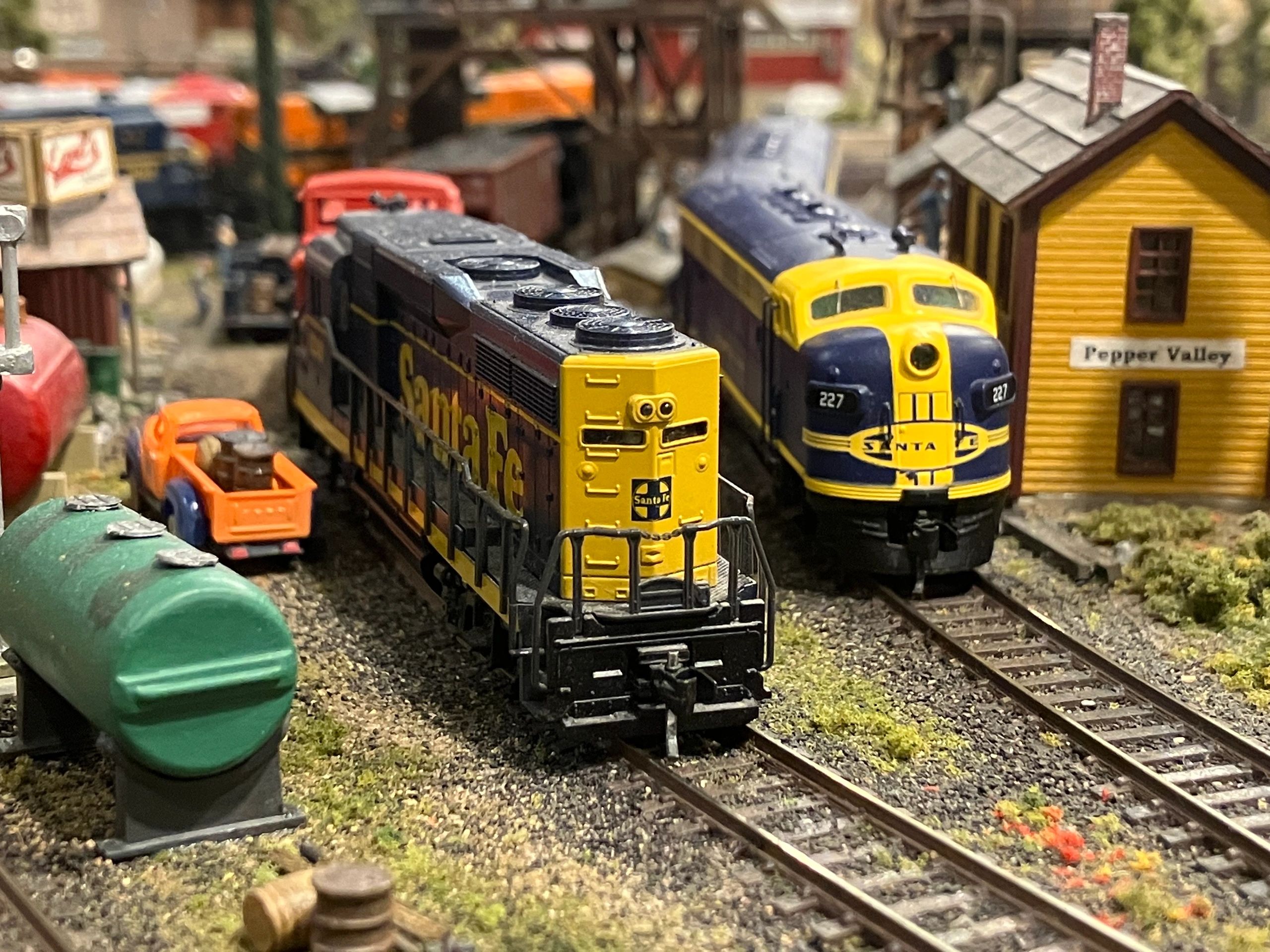 N Scale Model Railroading - Pepper Valley Division