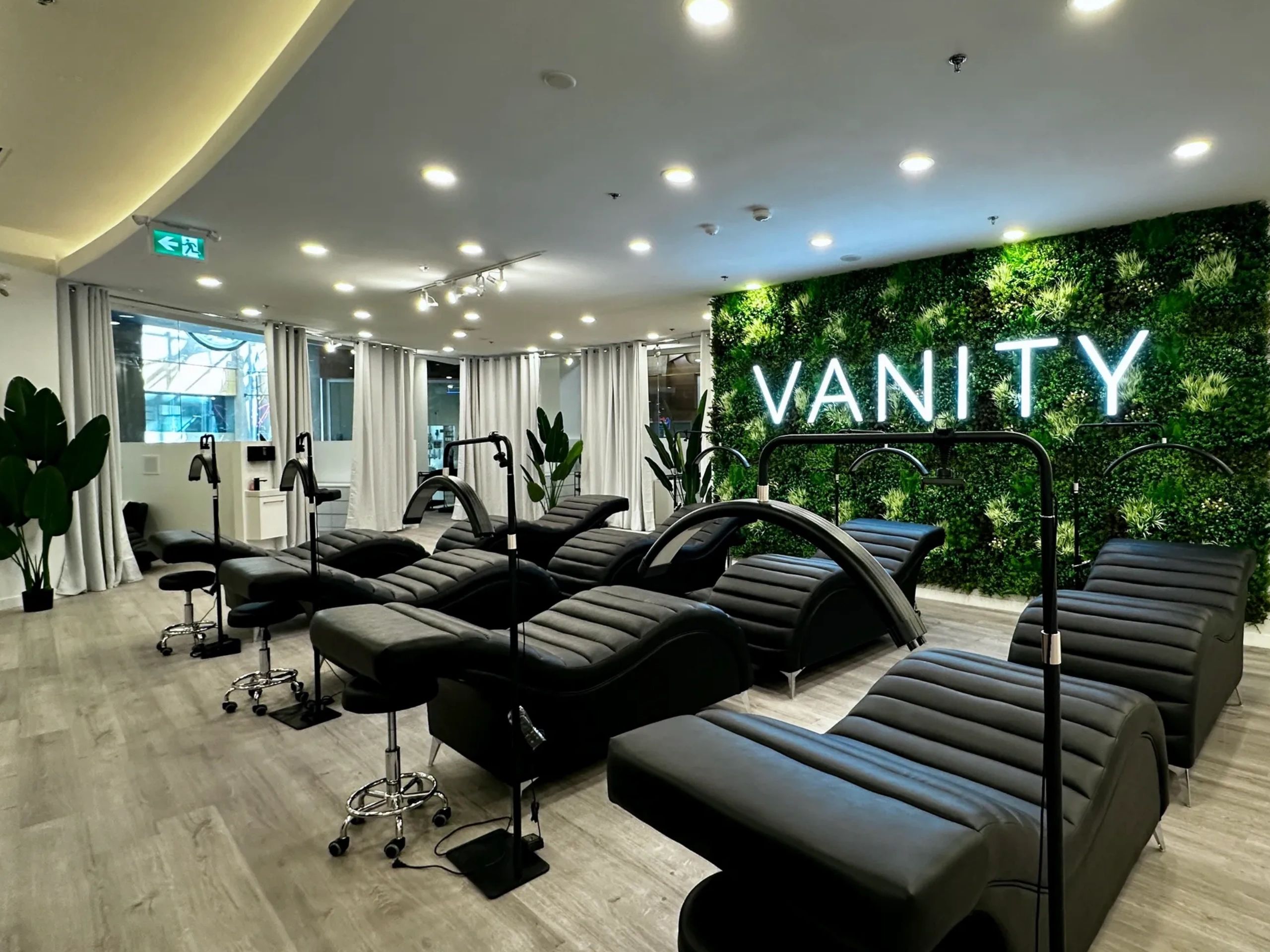 HOME [thevanitycompany.com]