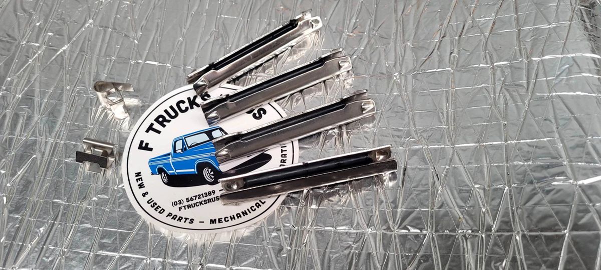 Ford F150 1987 - 1992 Anti Rattle + Retaining Wedge Clip