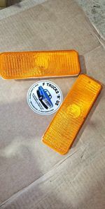 Ford F100 F150 F250 F350 Bronco 81-86 Front Indicator Pair