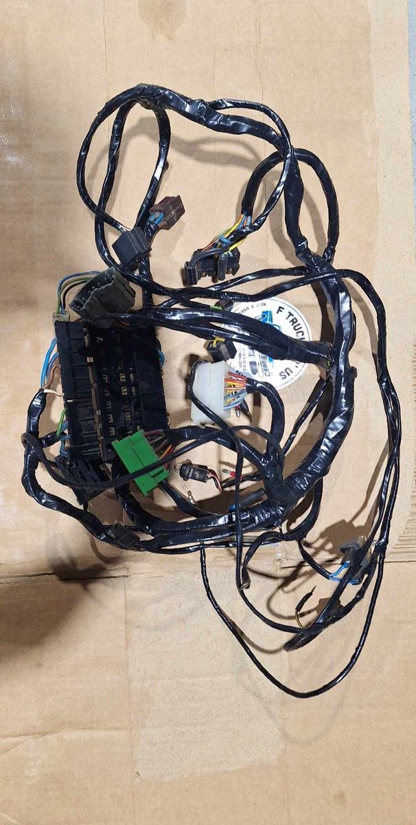 Ford F100 F250 F350 1976-1980 Dent Side Wiring Loom