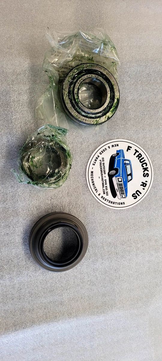 Ford 9" Axle bearing and Seal (Timken)