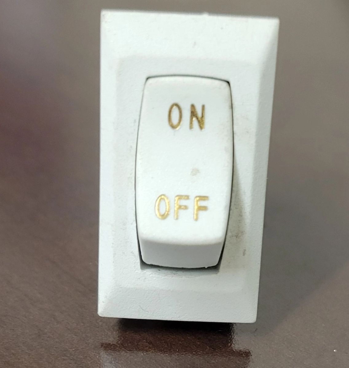 ON OFF WHITE 2 PRONG ROCKER SWITCH