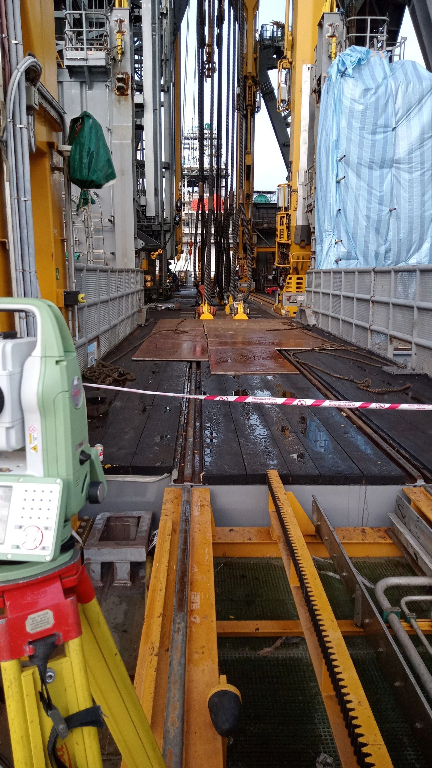 Ensuring Structural Integrity through Derrick Load Testing
