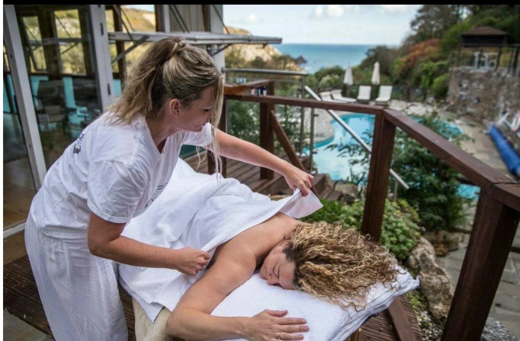 Philpott’s Mobile Massage & Spa, Cornwall