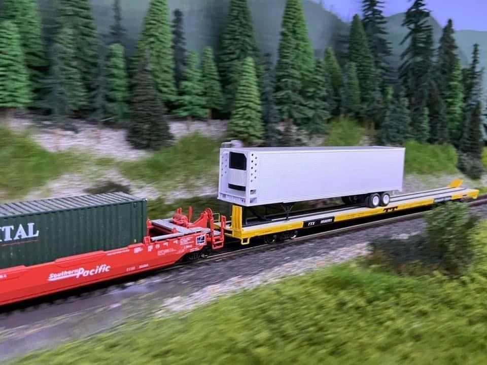 MAC Rail Products - Model Railroad End of Train Device