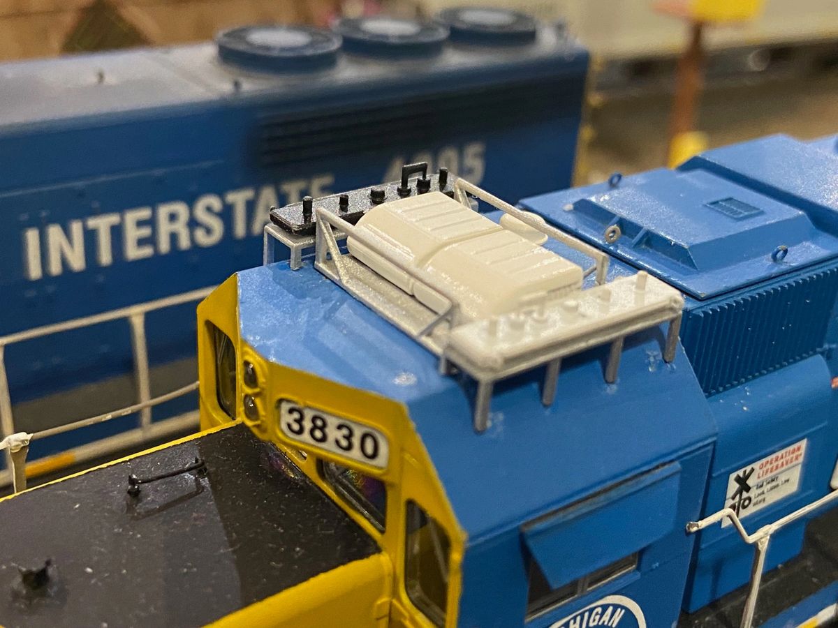 PTC Stand & Antenna Array "BNSF Type" - 1 Set MAC-838