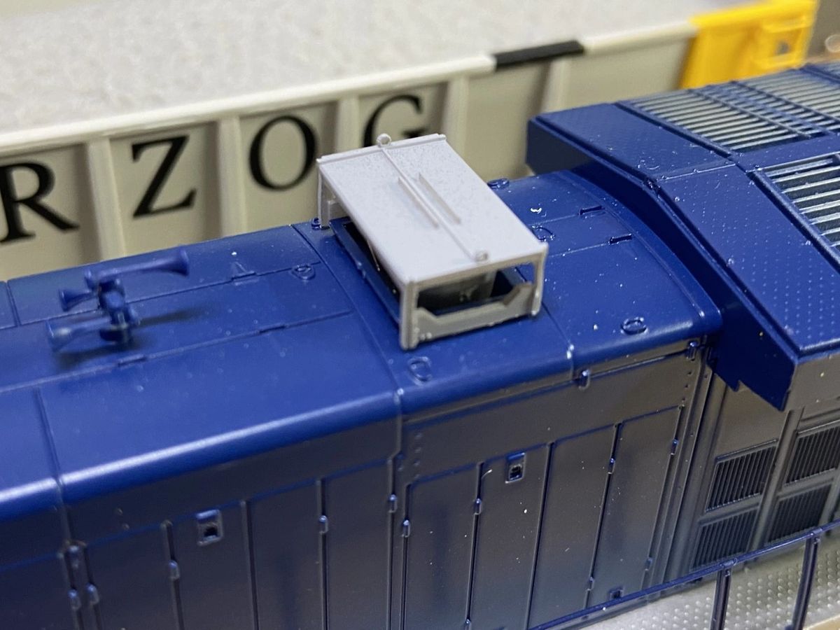 Dash 9 Exhaust Stack Cover "CLOSED" (2 Pack)