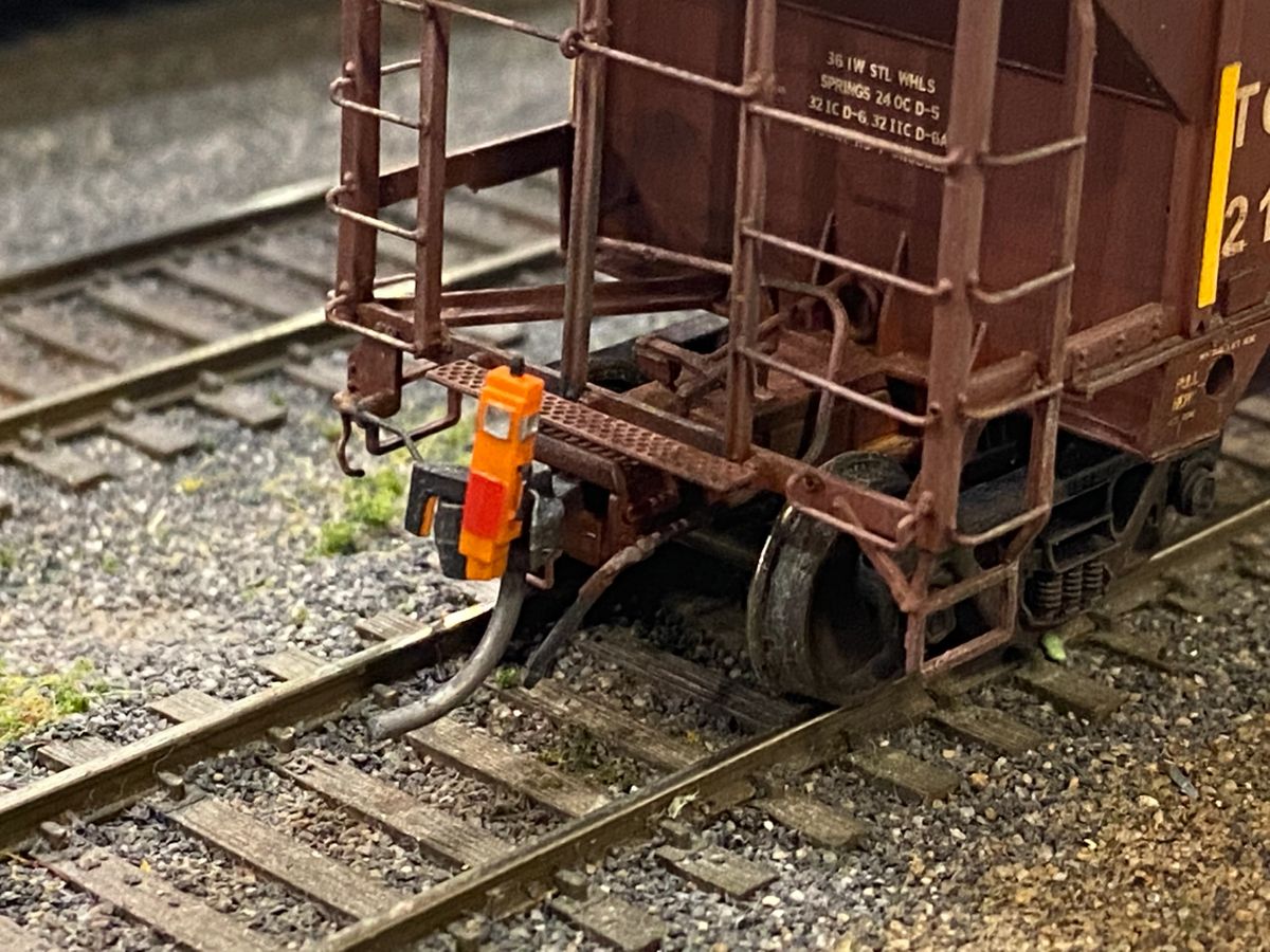 HO Scale Modern EOT (End of Train) Device v2.0 - Universal Fit (3 Pack)