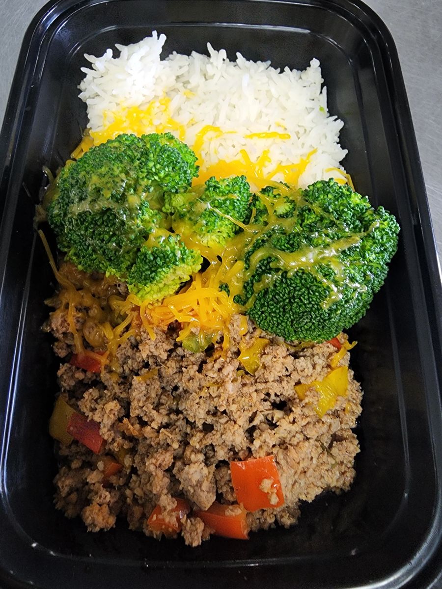06 - "Firecracker" Ground Beef with Broccoli, Basmati Rice and Cheddar