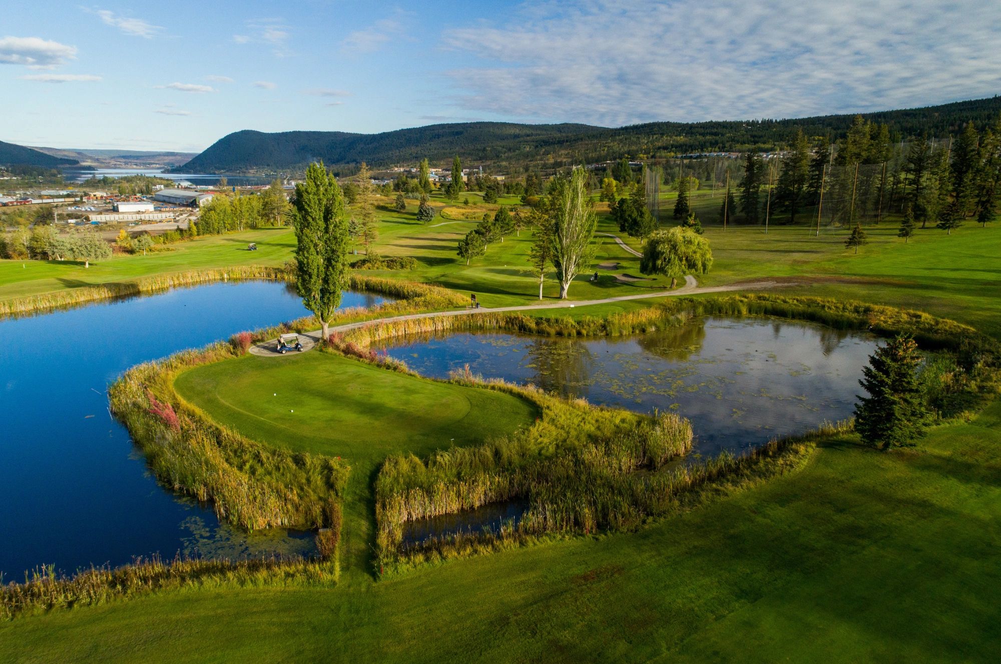A beautiful 18 Hole Course in the heart of the Cariboo.
