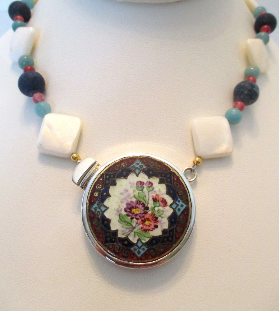 4 ways to Identify Antique & Vintage Buttons