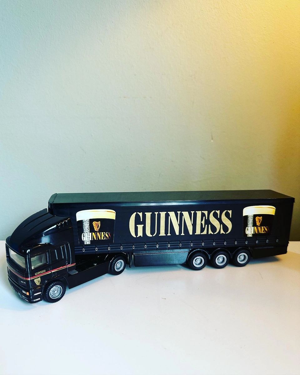 Corgi Guinness 40ft Model