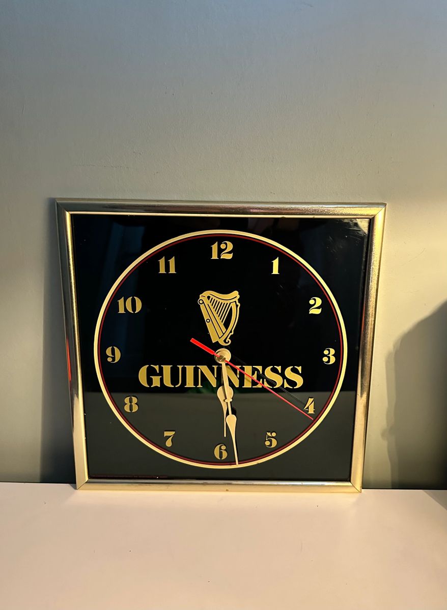 80s/90s Guinness Clock