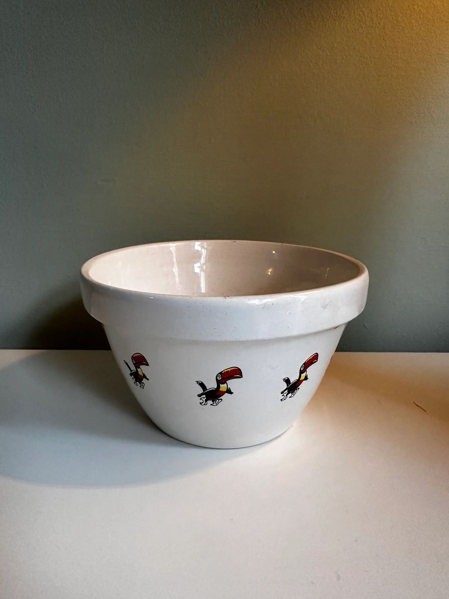Vintage 퐆퐔퐈퐍퐍퐄퐒퐒 RT pudding bowl.