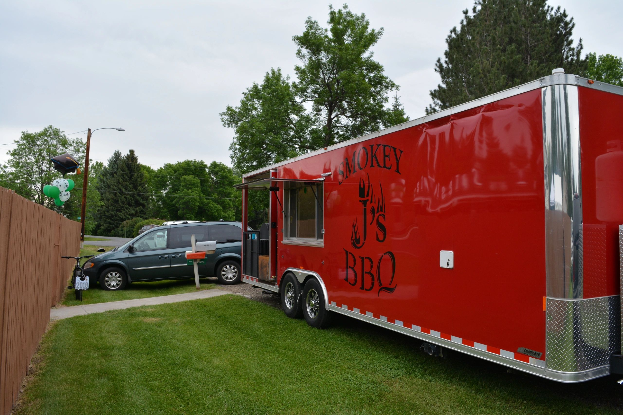 Home Page [smokeyjsbbqgolden.com]