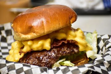 MENU | TWISTED BURGER